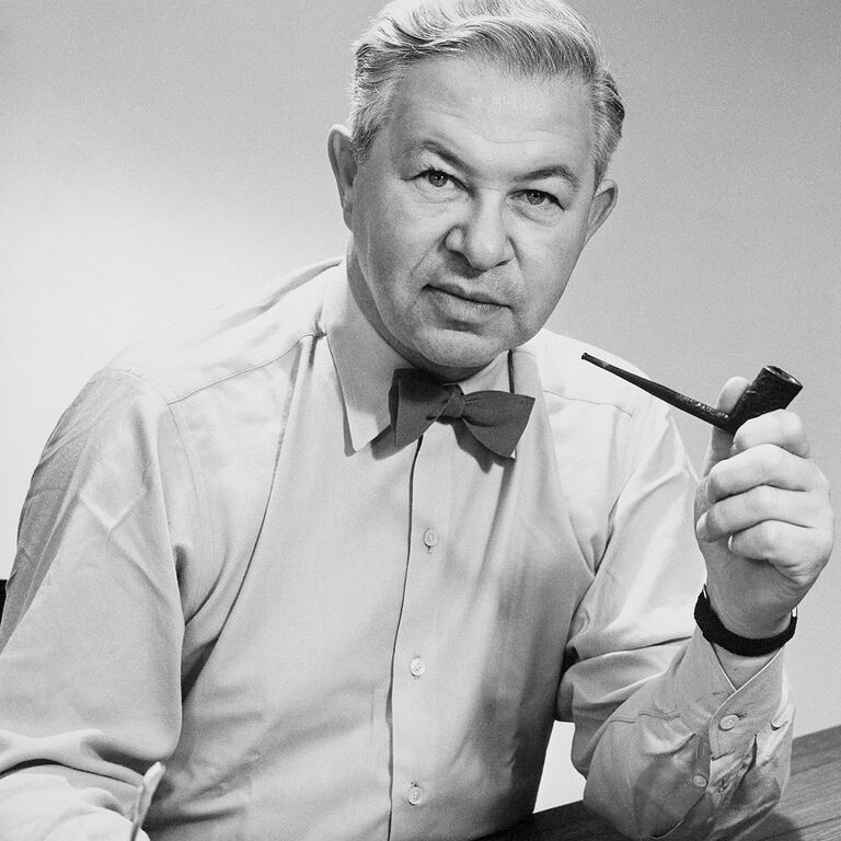 Arne Jacobsen sidebord | Køb AJ Trolley fra Fritz Hansen her