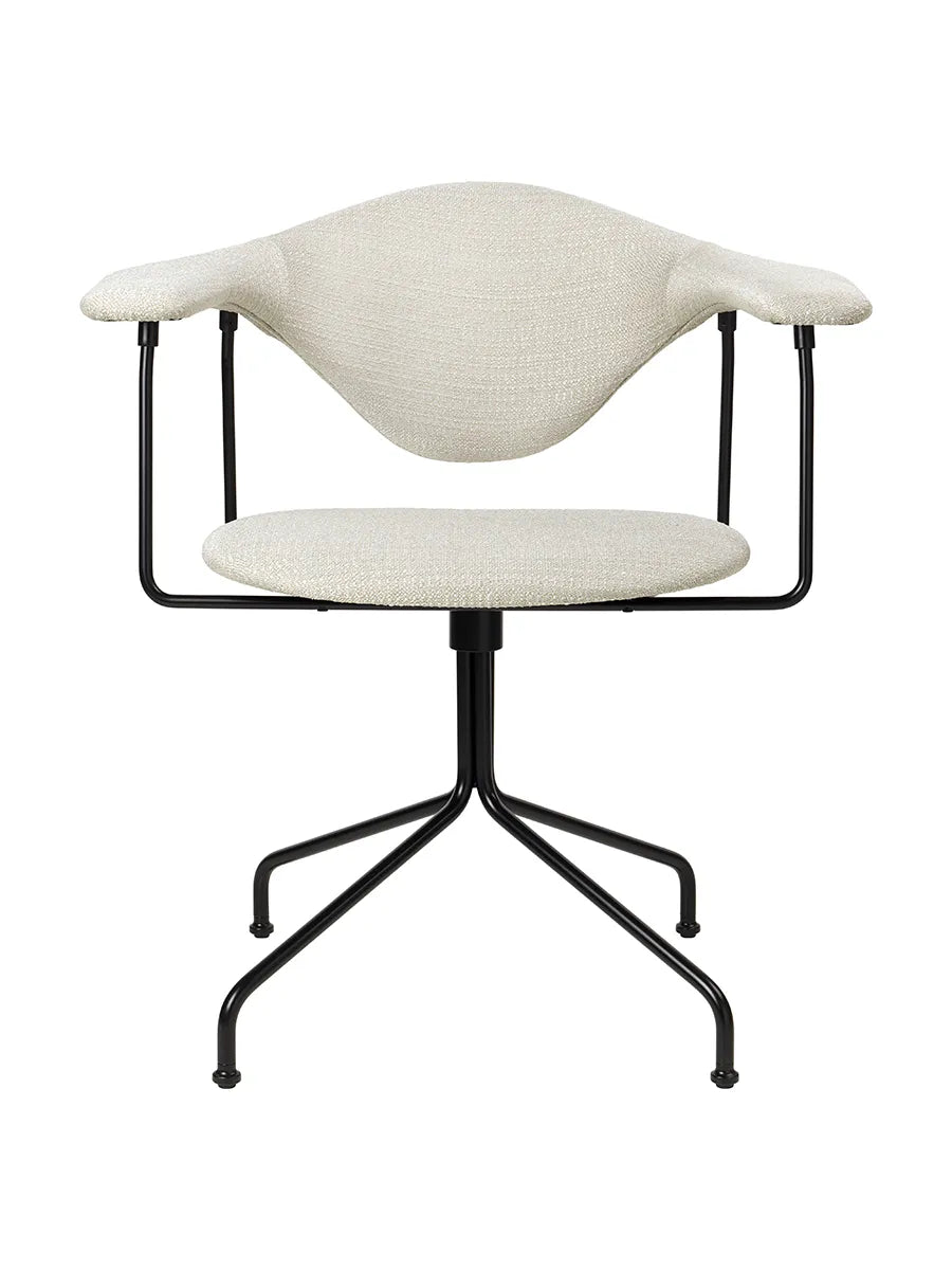 Masculo Meeting Chair fra GUBI | Køb GUBI Stole Lige Her